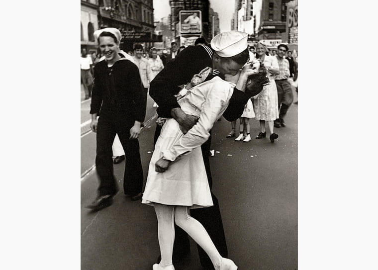Top 10 Historical Kisses | The Style Sheet | Pacific Place